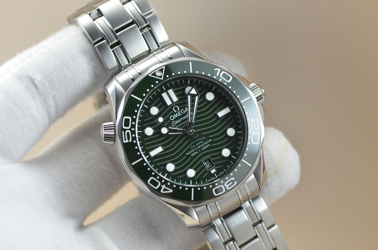 2023 Mens Omega Seamaster Diver 300M Green Dial Ceramic Co-Axial 42MM ...