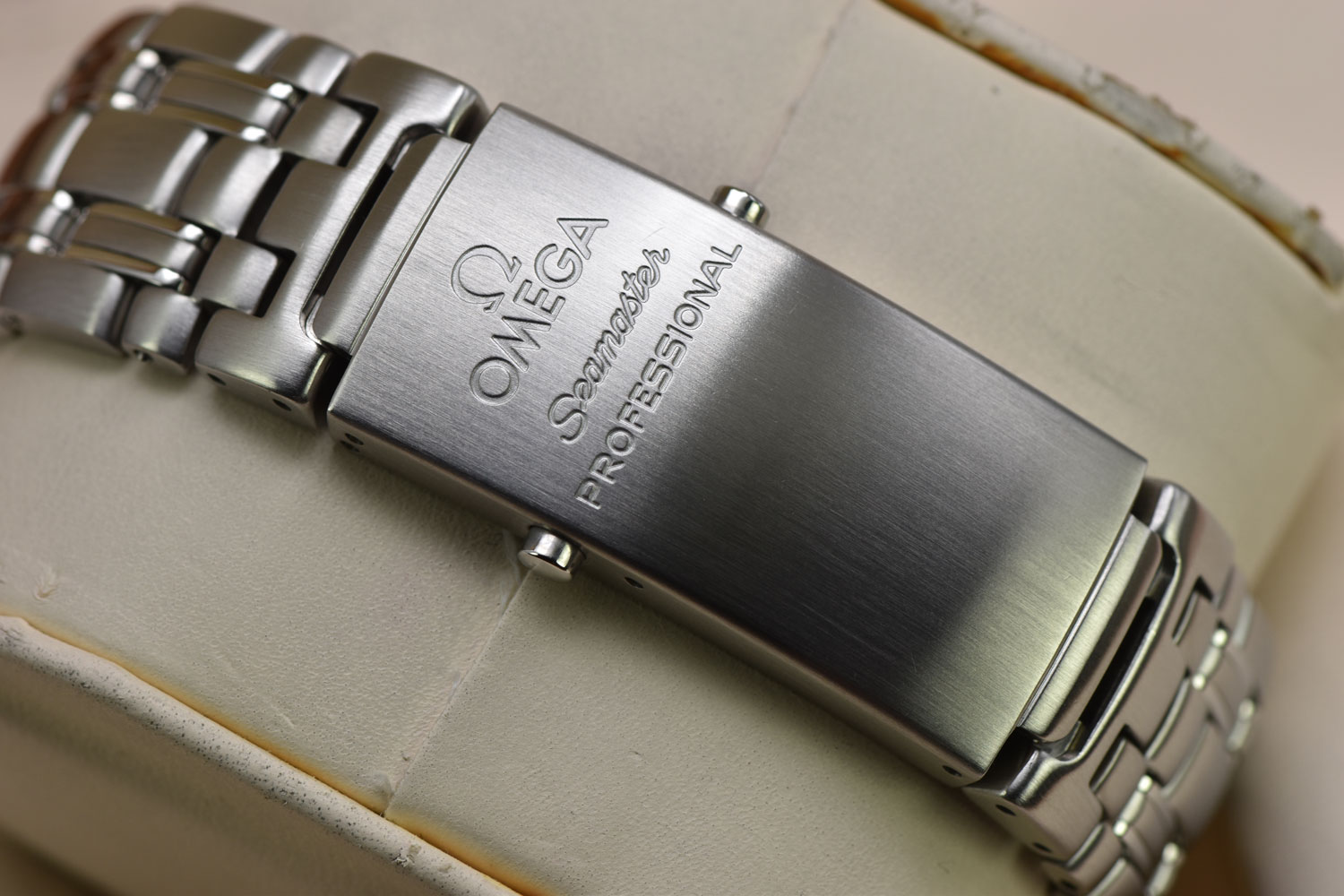 Omega Seamaster Professional 300M Quartz Blue Wave Dial 36.25MM Watch ...